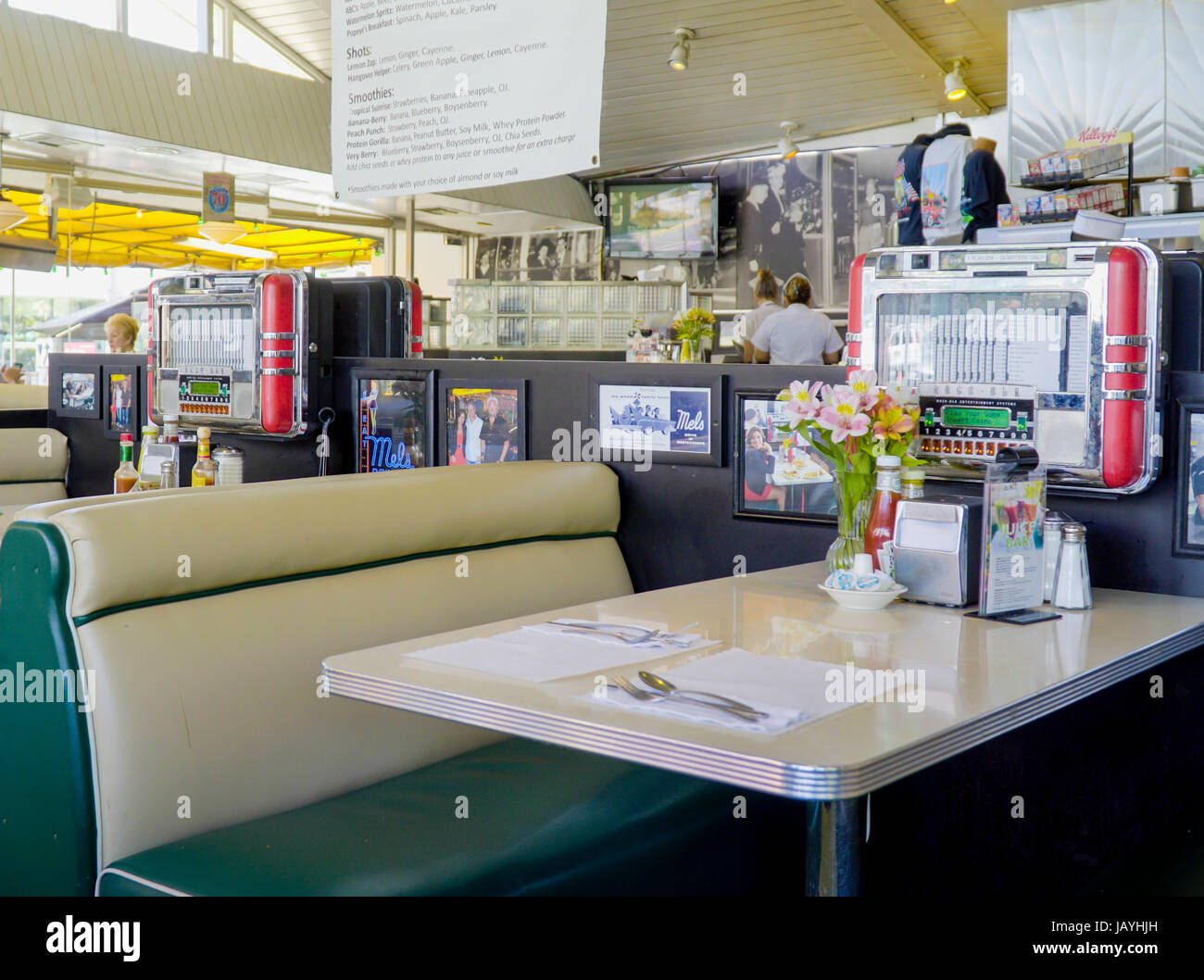 Stylish American Diner in Los Angeles - LOS ANGELES - CALIFORNIA Stock ...