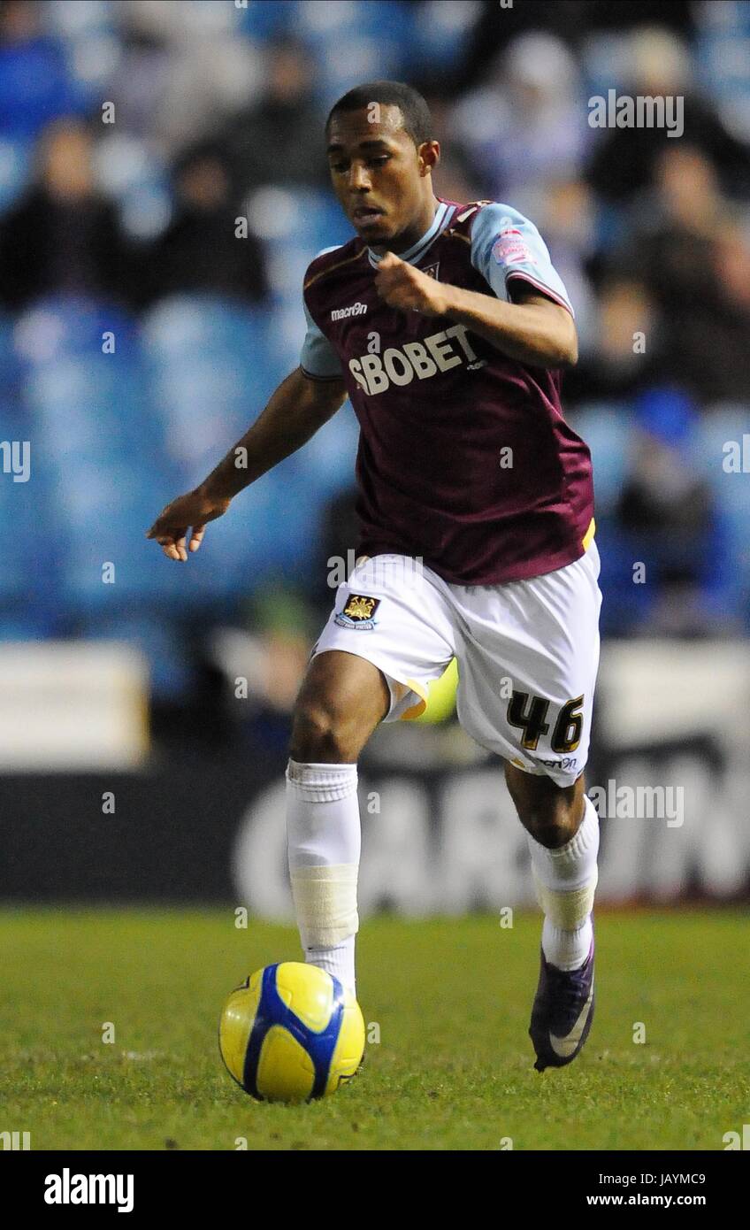 Robert hall hi-res stock photography and images - Alamy