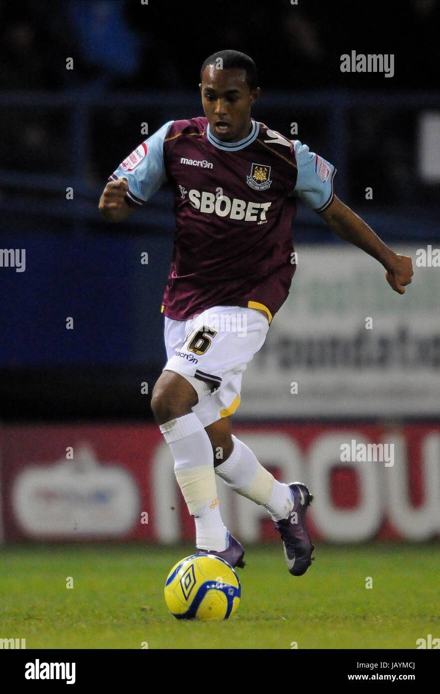 Robert hall hi-res stock photography and images - Alamy