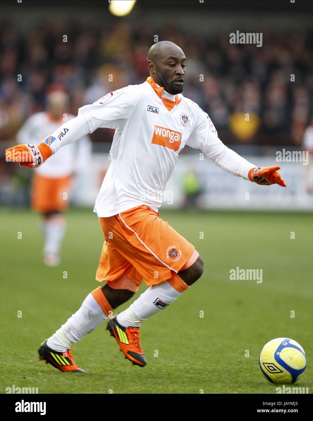 LOMANA TRESOR LUALUA BLACKPOOL FC BLACKPOOL FC HIGHBURY STADIUM ...