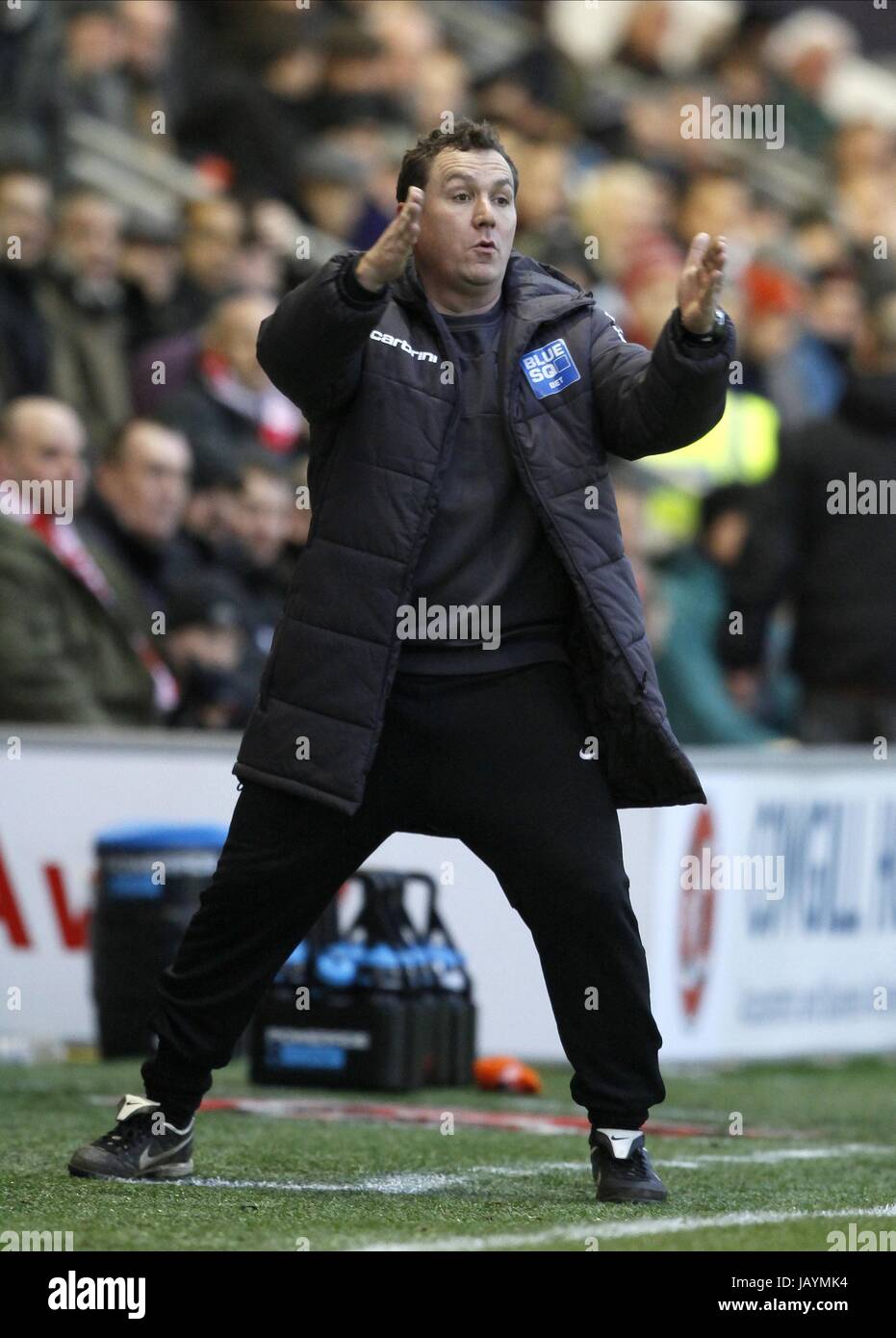 MICKEY MELLON FLEETWOOD TOWN FC MANAGER FLEETWOOD TOWN FC MANAGER ...
