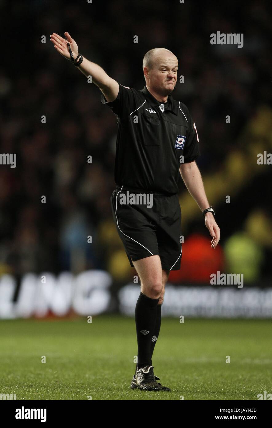 LEE MASON PREMIERSHIP REFEREE PREMIERSHIP REFEREE ETIHAD STADIUM ...