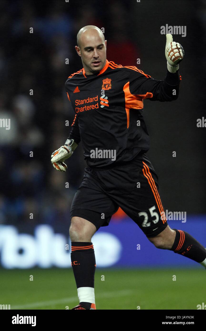 PEPE REINA LIVERPOOL FC LIVERPOOL FC ETIHAD STADIUM MANCHESTER ENGLAND ...