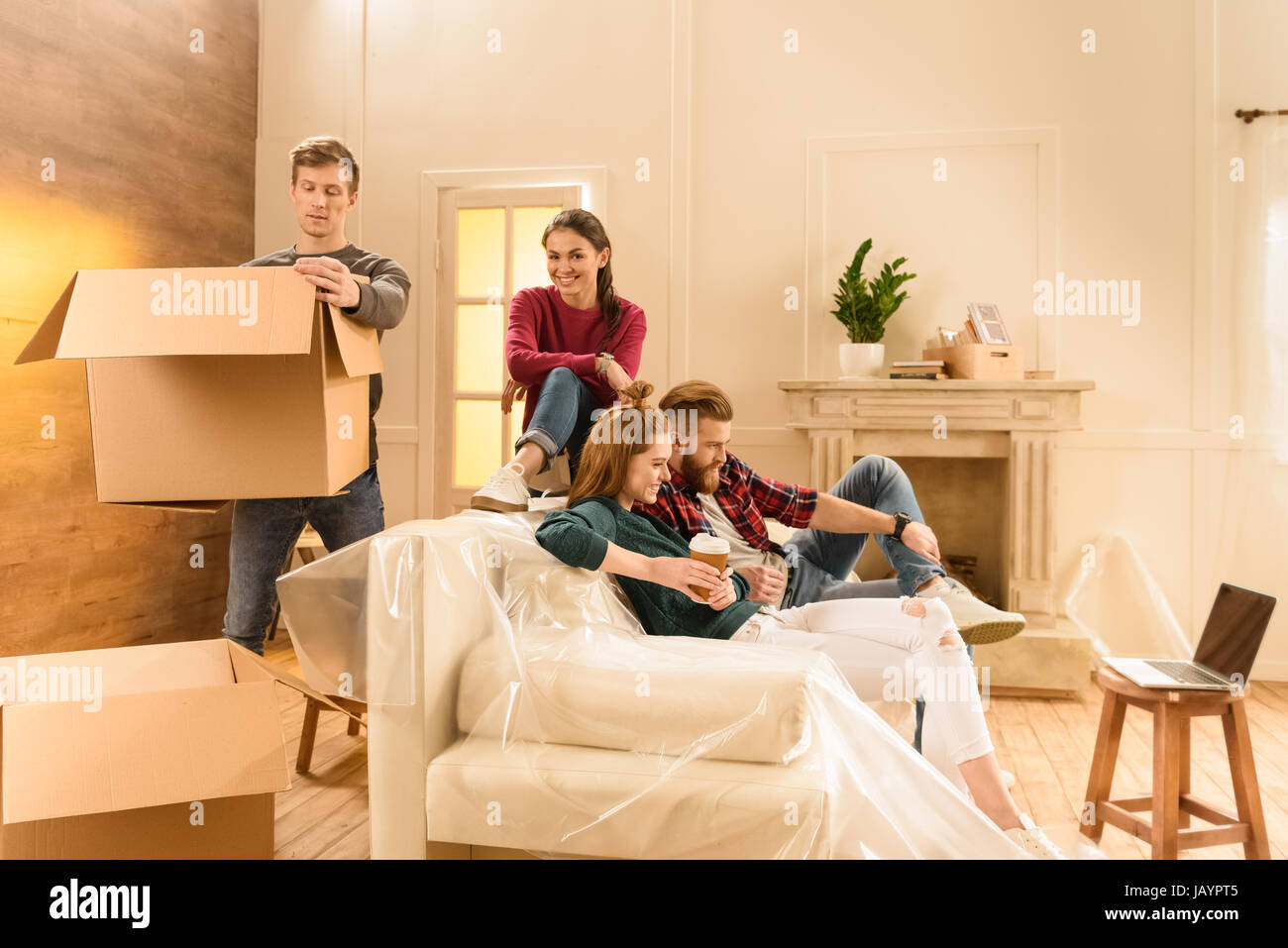 New film friends hi-res stock photography and images - Alamy