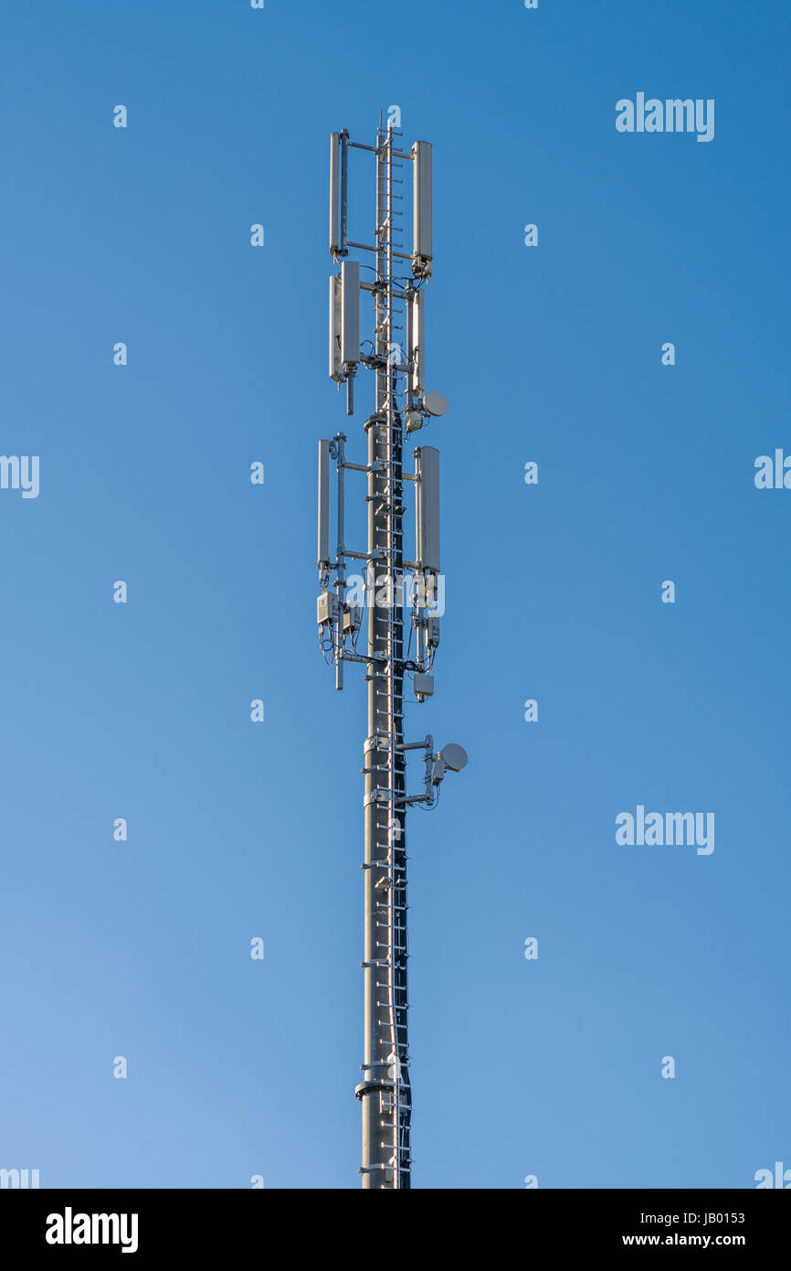 Radio Transmission Tower Stock Photos & Radio Transmission Tower Stock Images - Alamy