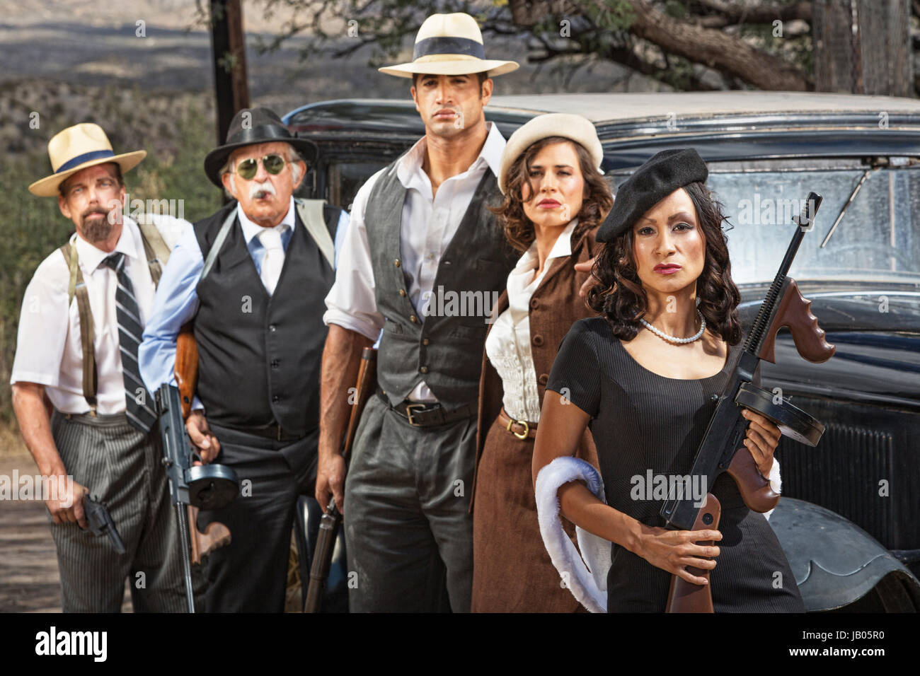 Gangsters group vintage hi-res stock photography and images - Alamy