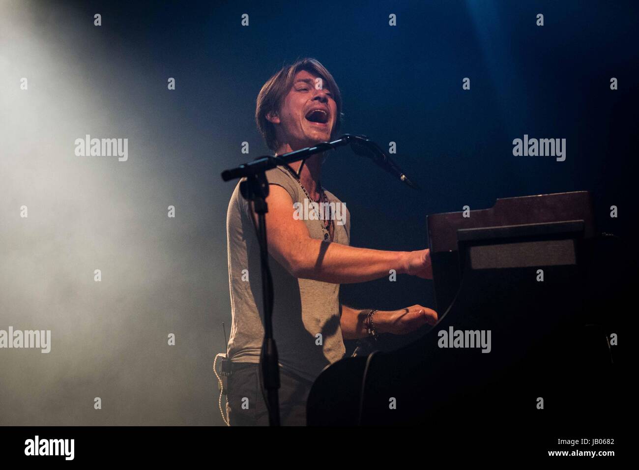Hanson band hi-res stock photography and images - Alamy