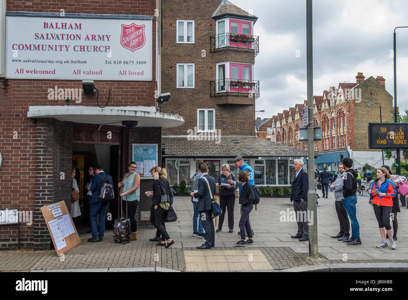 London, UK. 8th June, 2017. Queues at The Salvation army centre in ...