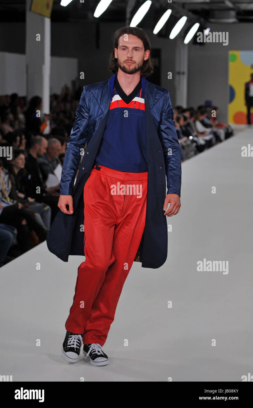 Universities brighton hi-res stock photography and images - Alamy