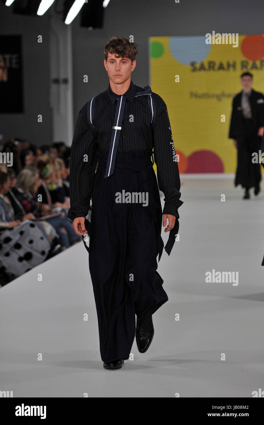 Sarah rafferty london hi-res stock photography and images - Alamy