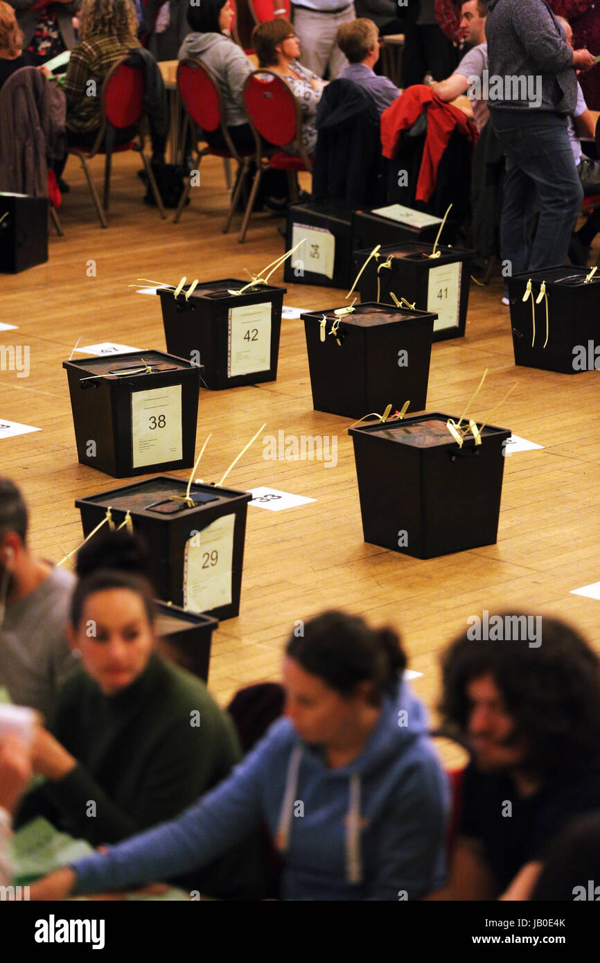 Ballots boxes hi-res stock photography and images - Alamy