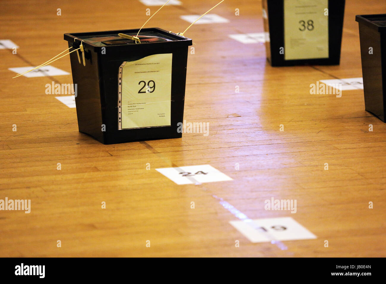 Ballots boxes hi-res stock photography and images - Alamy