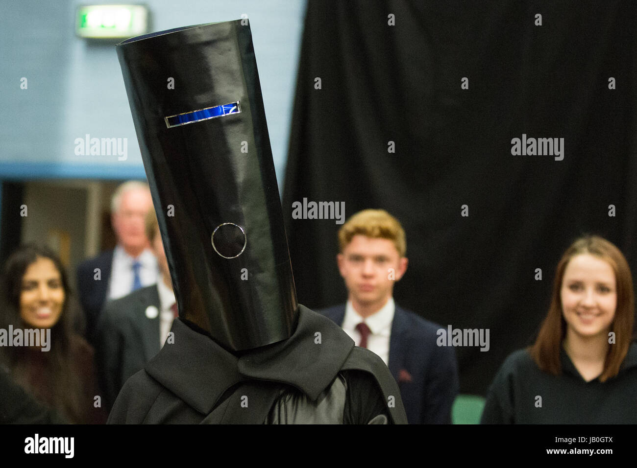 Maidenhead, UK. 9th June, 2017. Candidate Lord Buckethead is ...