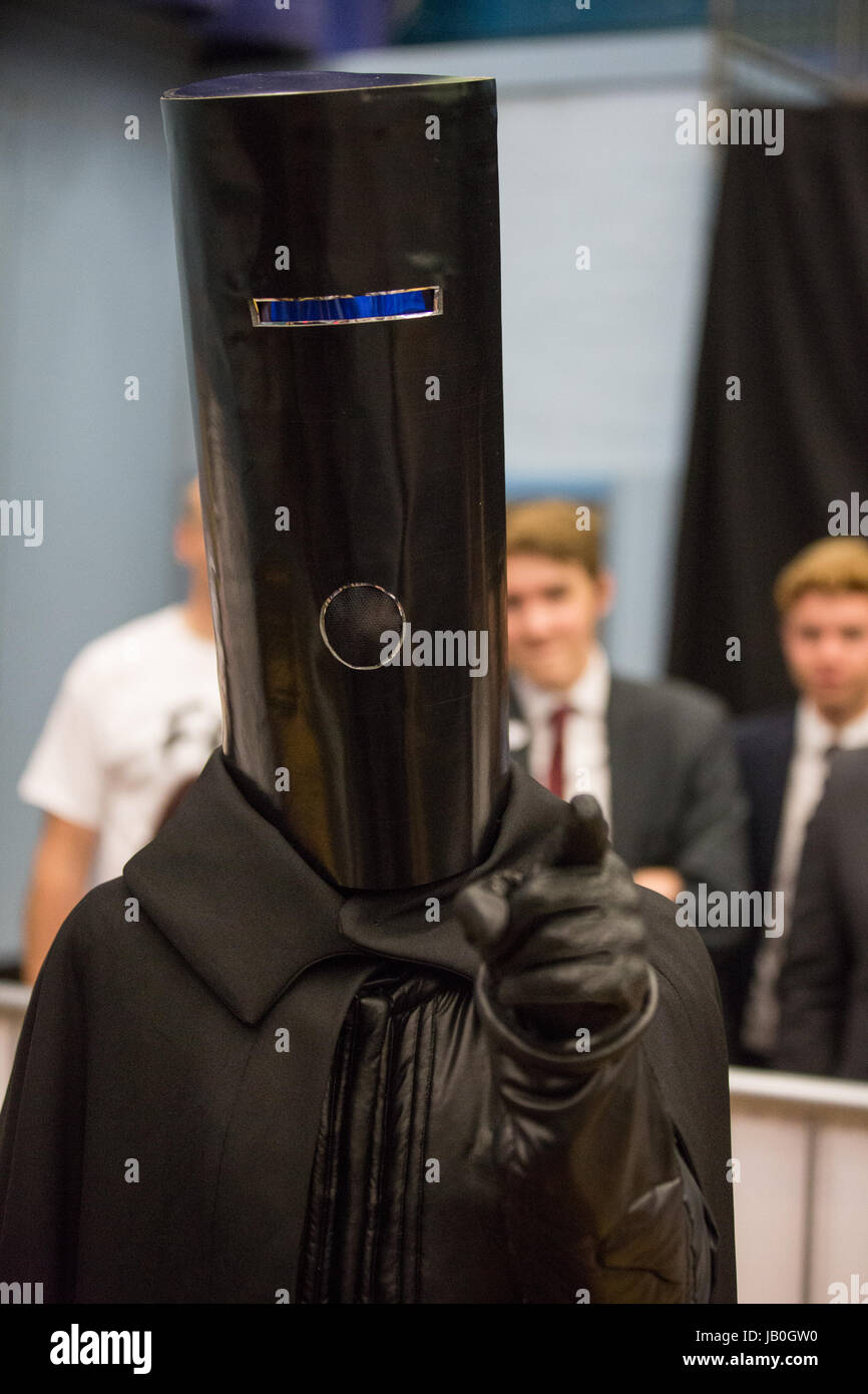 Buckethead hi-res stock photography and images - Alamy