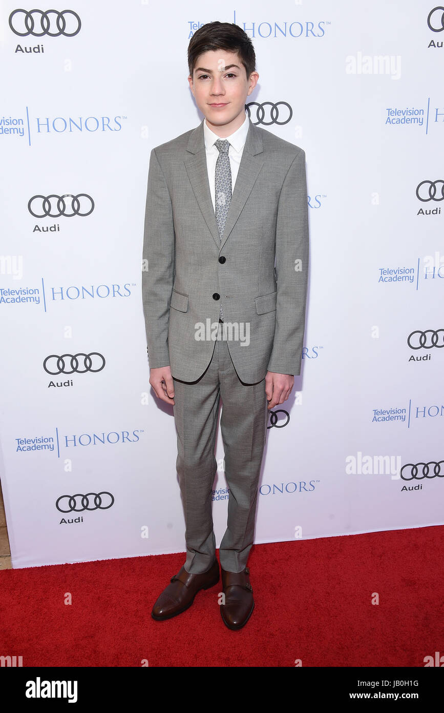 Beverly Hills, California, USA. 8th June, 2017. Mason Cook arrives for ...