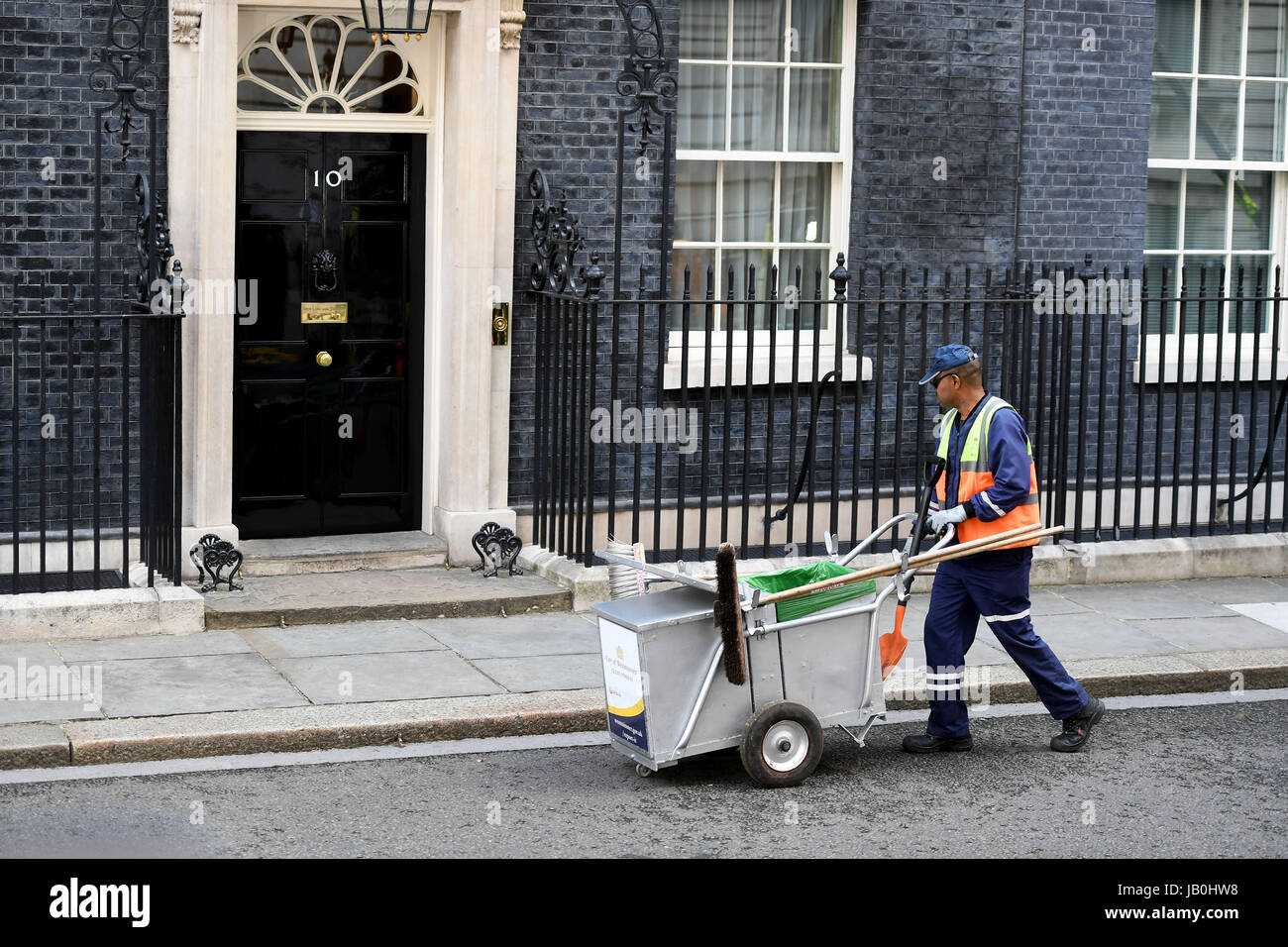 Street sweeper hi-res stock photography and images - Alamy