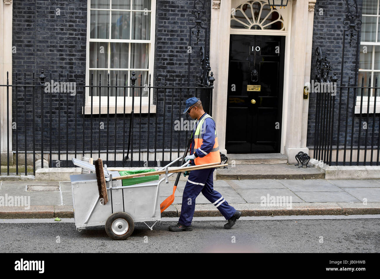 Street sweeper hi-res stock photography and images - Alamy