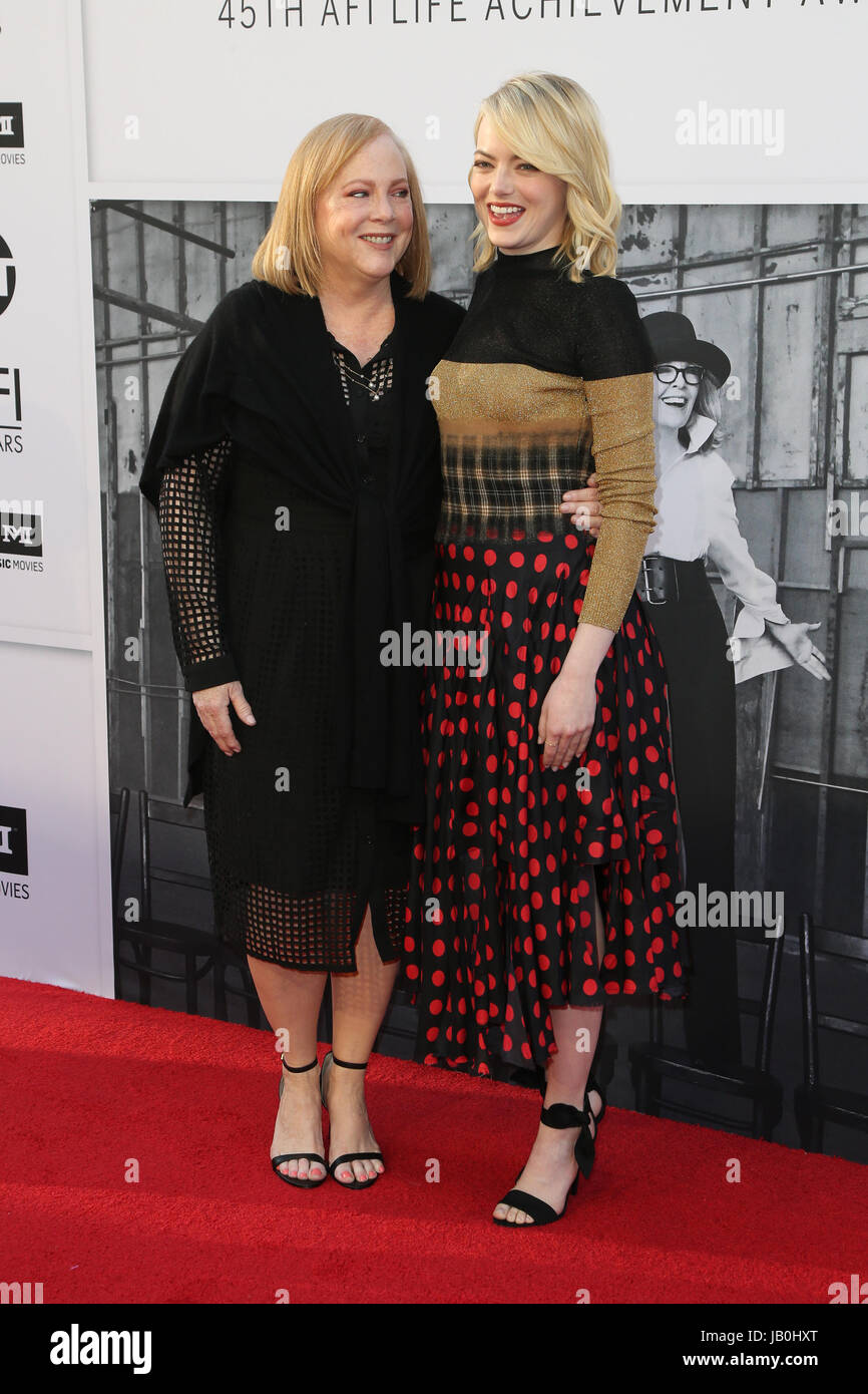 Emma stone and krista stone hi-res stock photography and images - Alamy