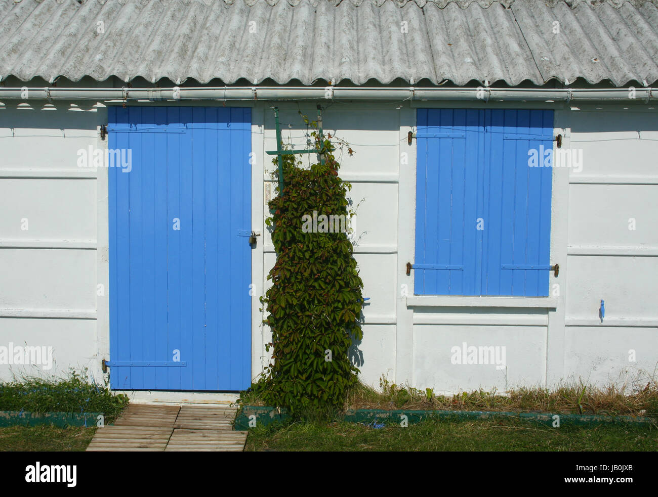 Pale blue door shutters hi-res stock photography and images - Alamy
