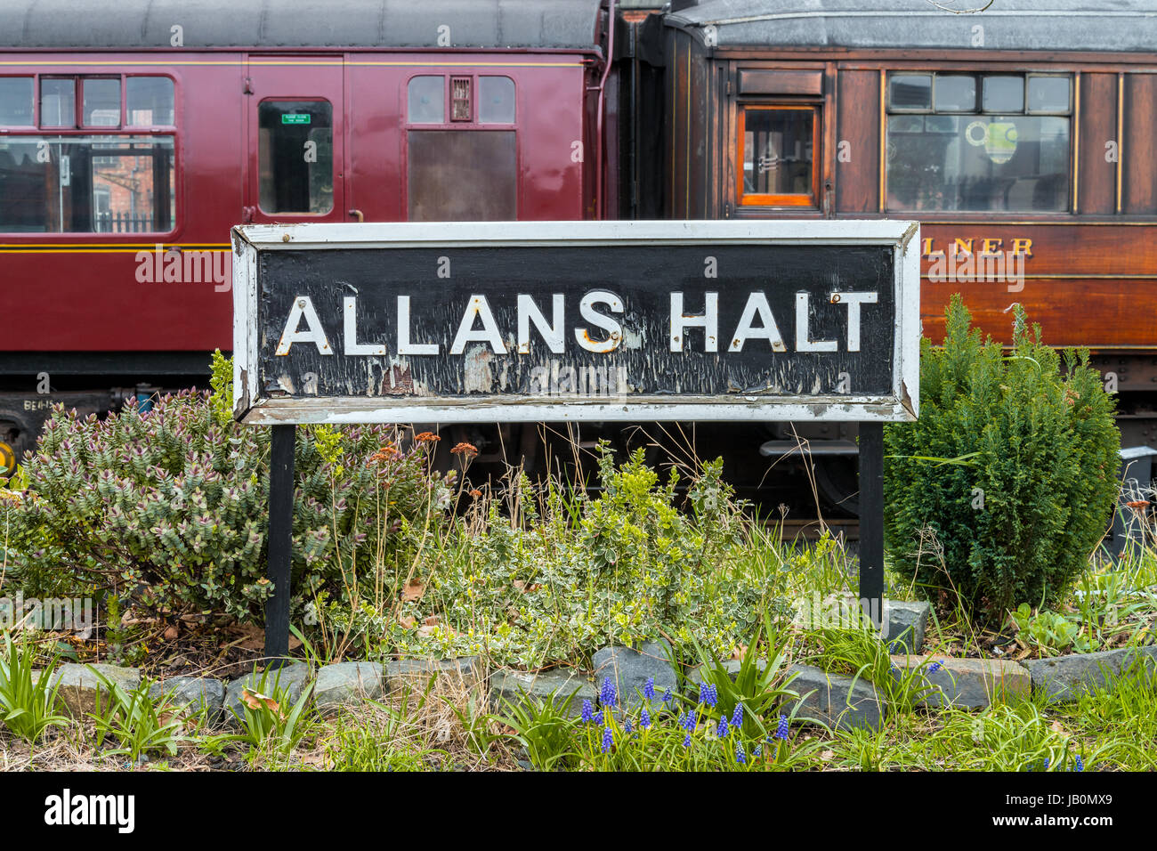 Allans Halt sign board at Severn Valley Railway Stock Photo - Alamy