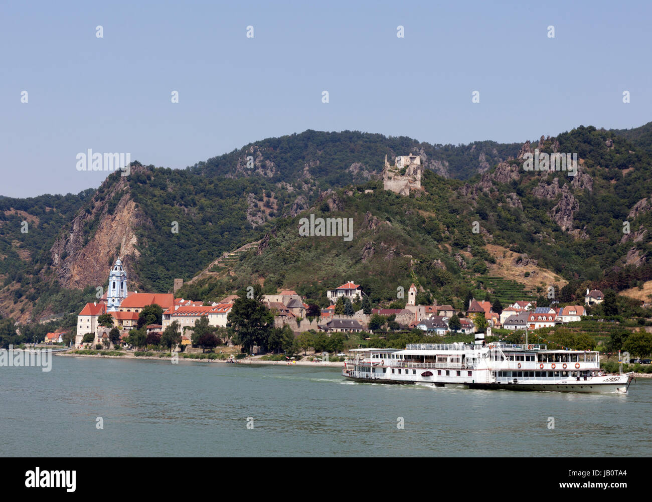Durnstein old town and abbey church hi-res stock photography and images ...