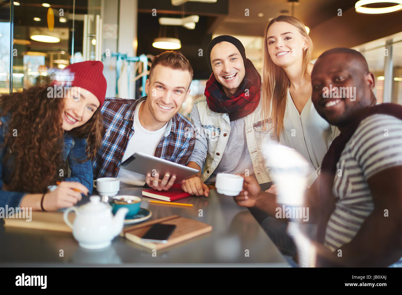 Portrait african american women using hi-res stock photography and images - Alamy