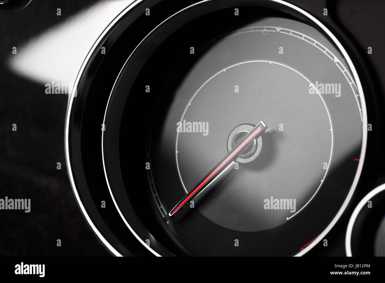 Detail of an empty gauge with a pointing needle Stock Photo - Alamy