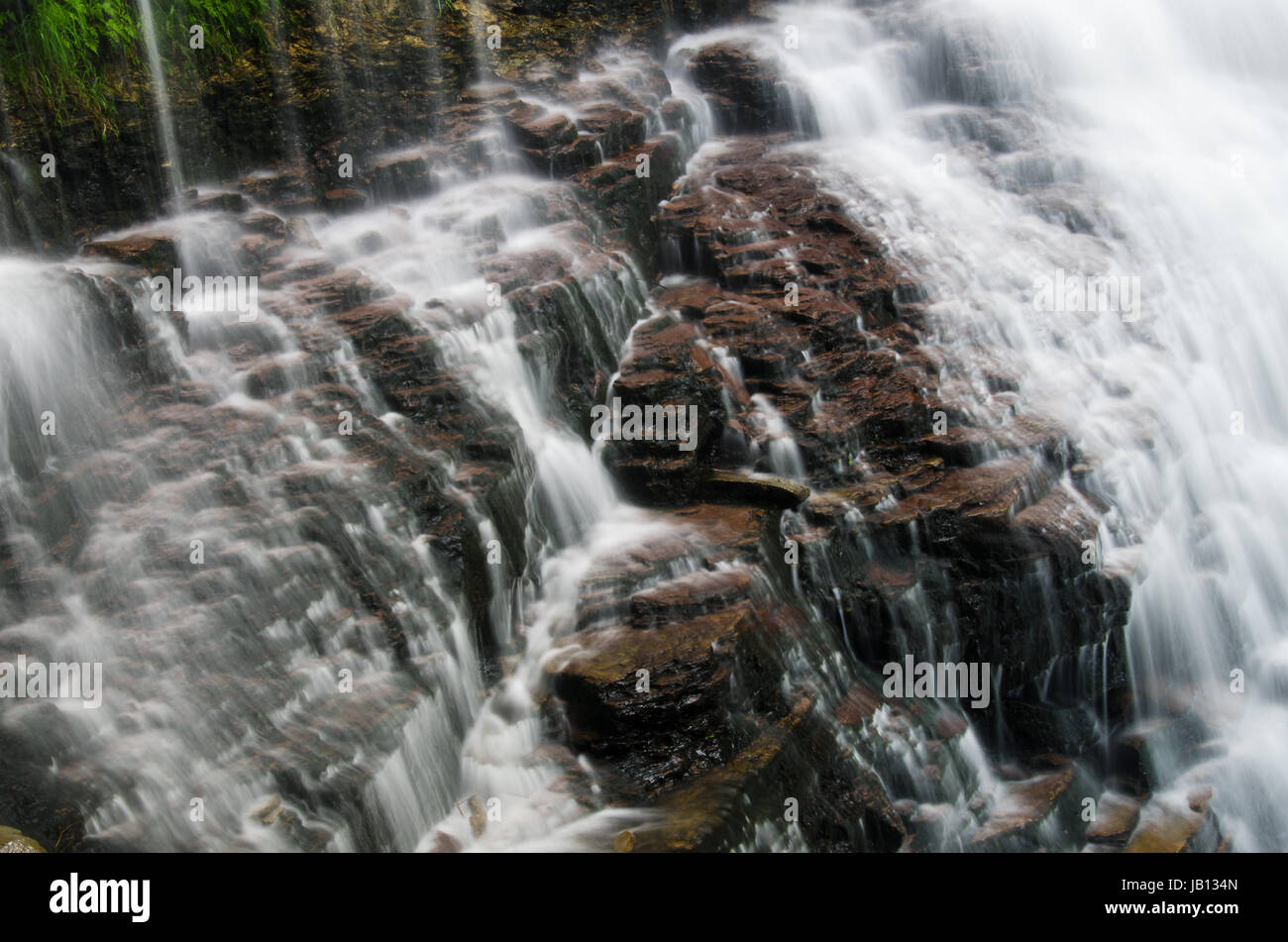 Water Running Down Rocks Stock Photo - Alamy