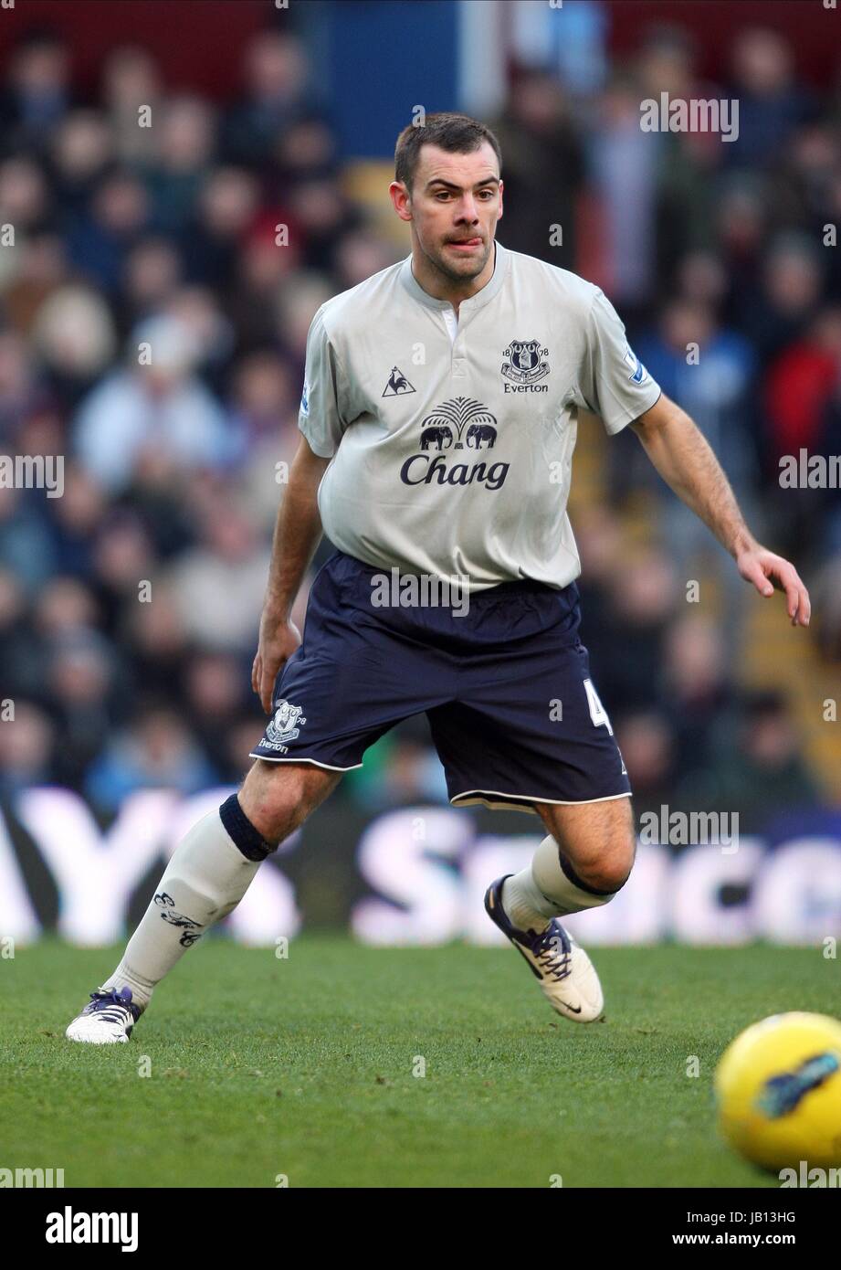 DARRON GIBSON EVERTON FC EVERTON FC VILLA PARK BIRMINGHAM ENGLAND 14 ...