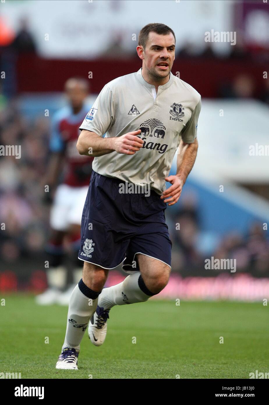 DARRON GIBSON EVERTON FC EVERTON FC VILLA PARK BIRMINGHAM ENGLAND 14 ...