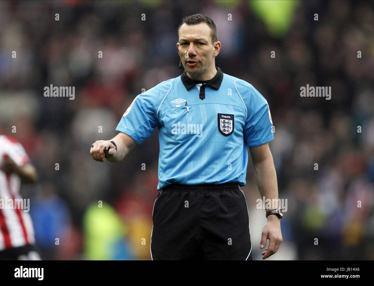 KEITH FRIEND PREMIERSHIP REFEREE STADIUM OF LIGHT SUNDERLAND ENGLAND 29 ...