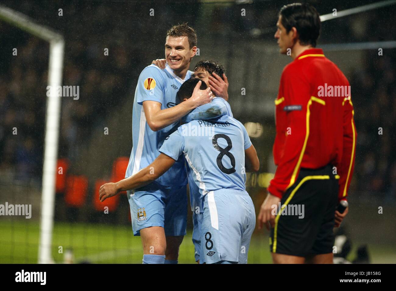 EDIN DZEKO PIZARRO & DAVID SIL MANCHESTER CITY V FC PORTO ETIHAD ...