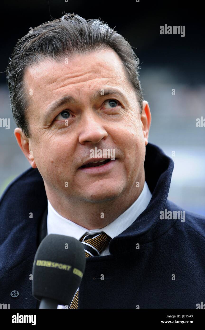 JEZ MOXEY CHEIF EXECUTIVE WOLVERHAMPTON ST JAMES PARK NEWCASTLE ENGLAND ...