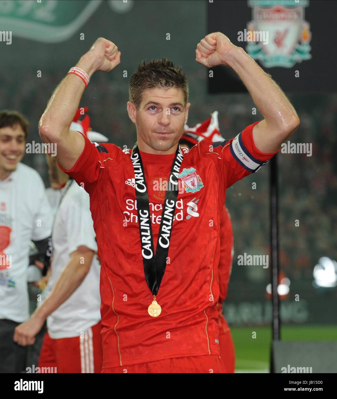 STEVEN GERRARD CELEBRATES LIVERPOOL FC WEMBLEY STADIUM LONDON ENGLAND ...