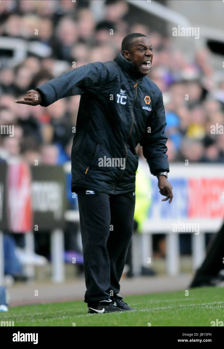 TERRY CONNOR WOLVERHAMPTON WANDERERS FC MANAGER WOLVERHAMPTON WANDERERS ...