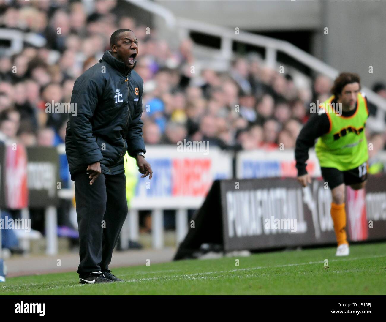 TERRY CONNOR WOLVERHAMPTON WANDERERS FC MANAGER WOLVERHAMPTON WANDERERS ...