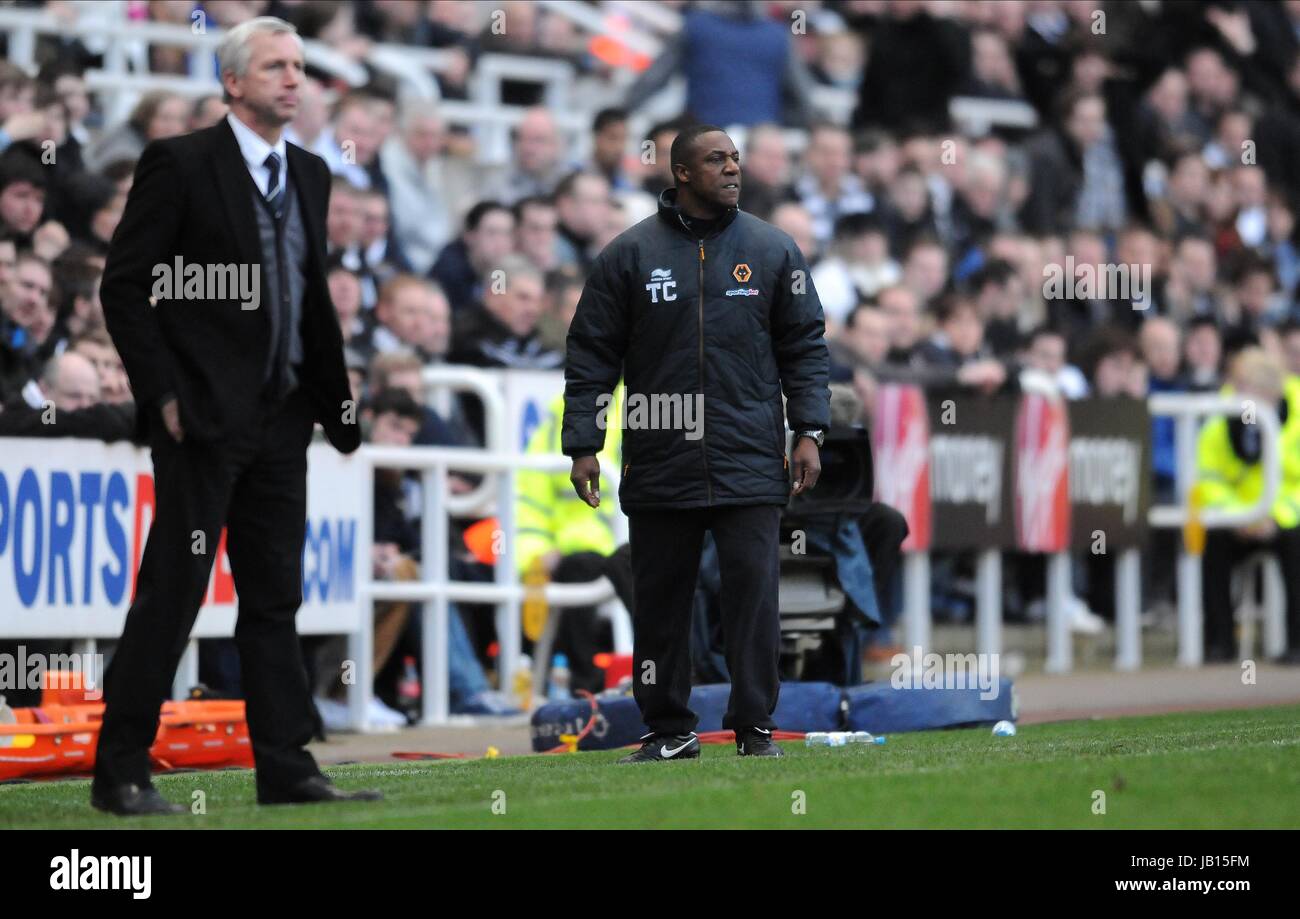 Terry connor wolves hi-res stock photography and images - Alamy