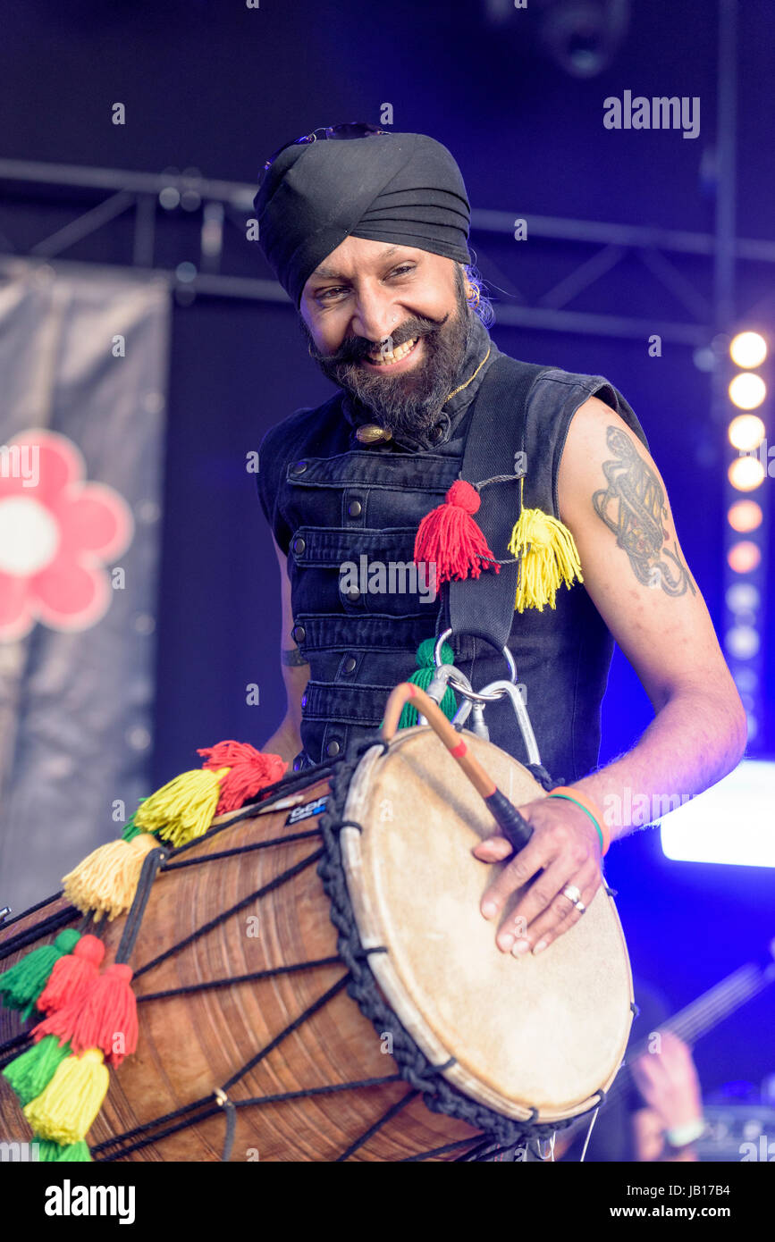 Johnny kalsi hi-res stock photography and images - Alamy