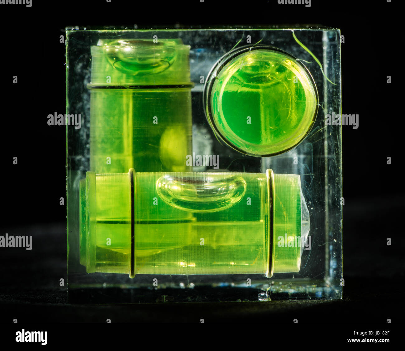 Level tool. Close up macro level measurement Stock Photo - Alamy