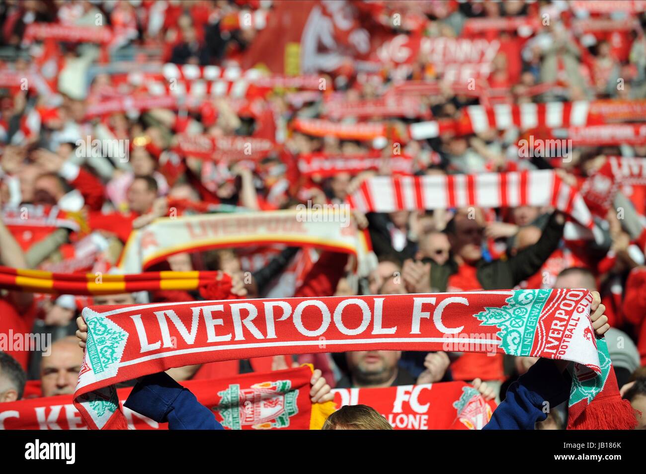 LIVERPOOL FANS CHELSEA V LIVERPOOL WEMBLEY STADIUM LONDON ENGLAND 05 ...
