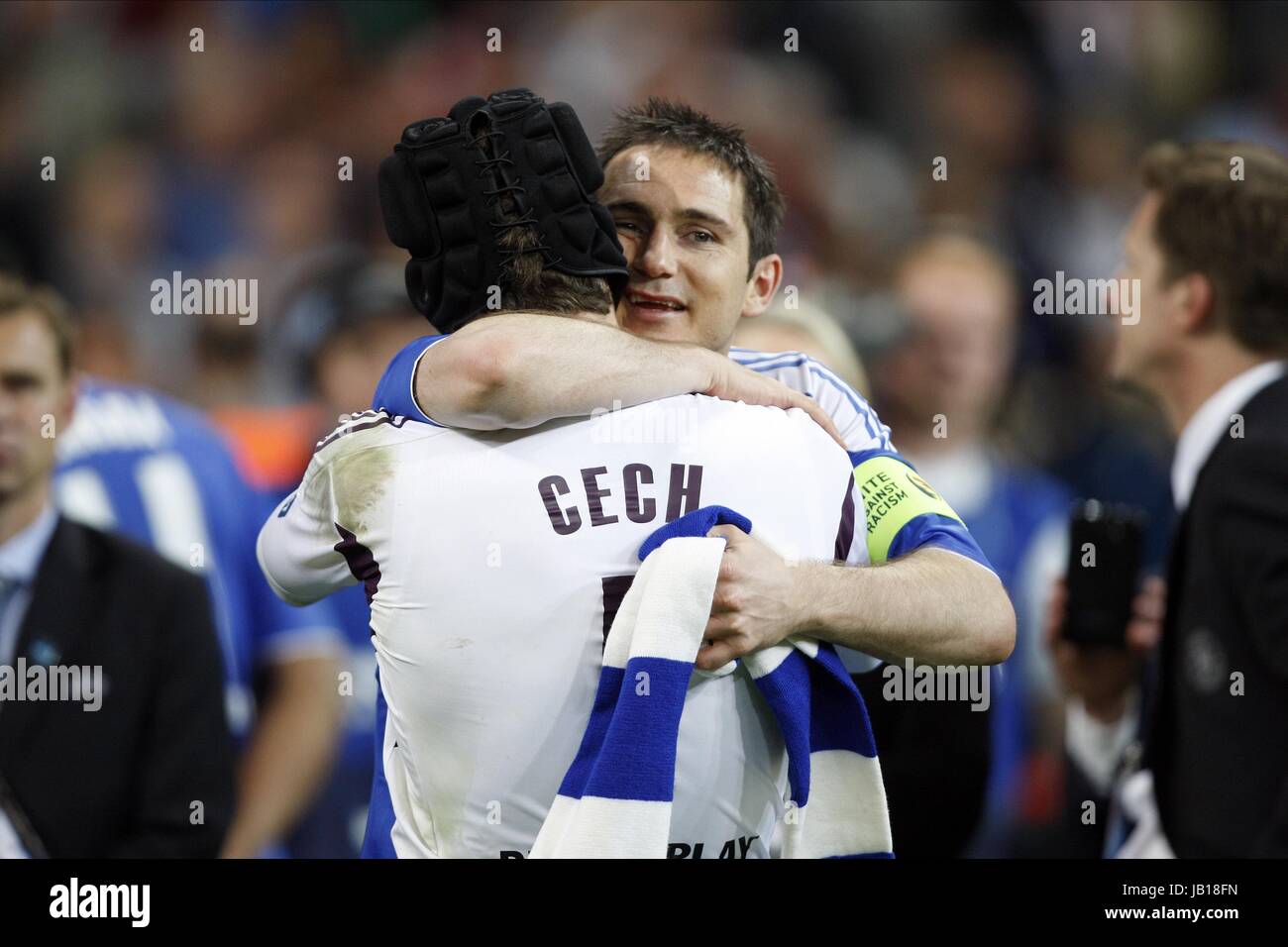 FRANK LAMPARD & PETR CECH BAYERN MUNICH V CHELSEA FC ALLIANZ ARENA ...
