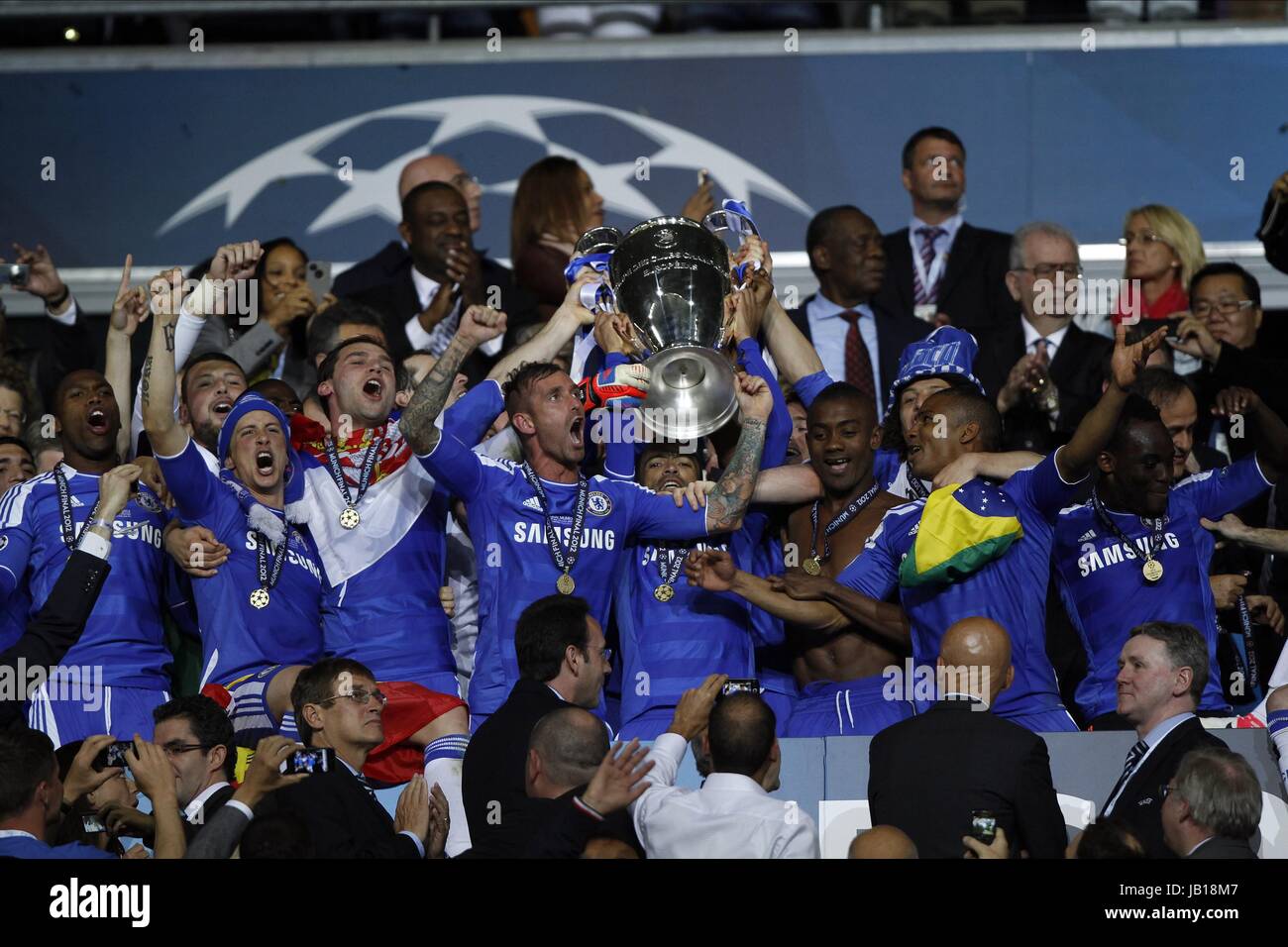 Chelsea champions league trophy lift hi-res stock photography and ...