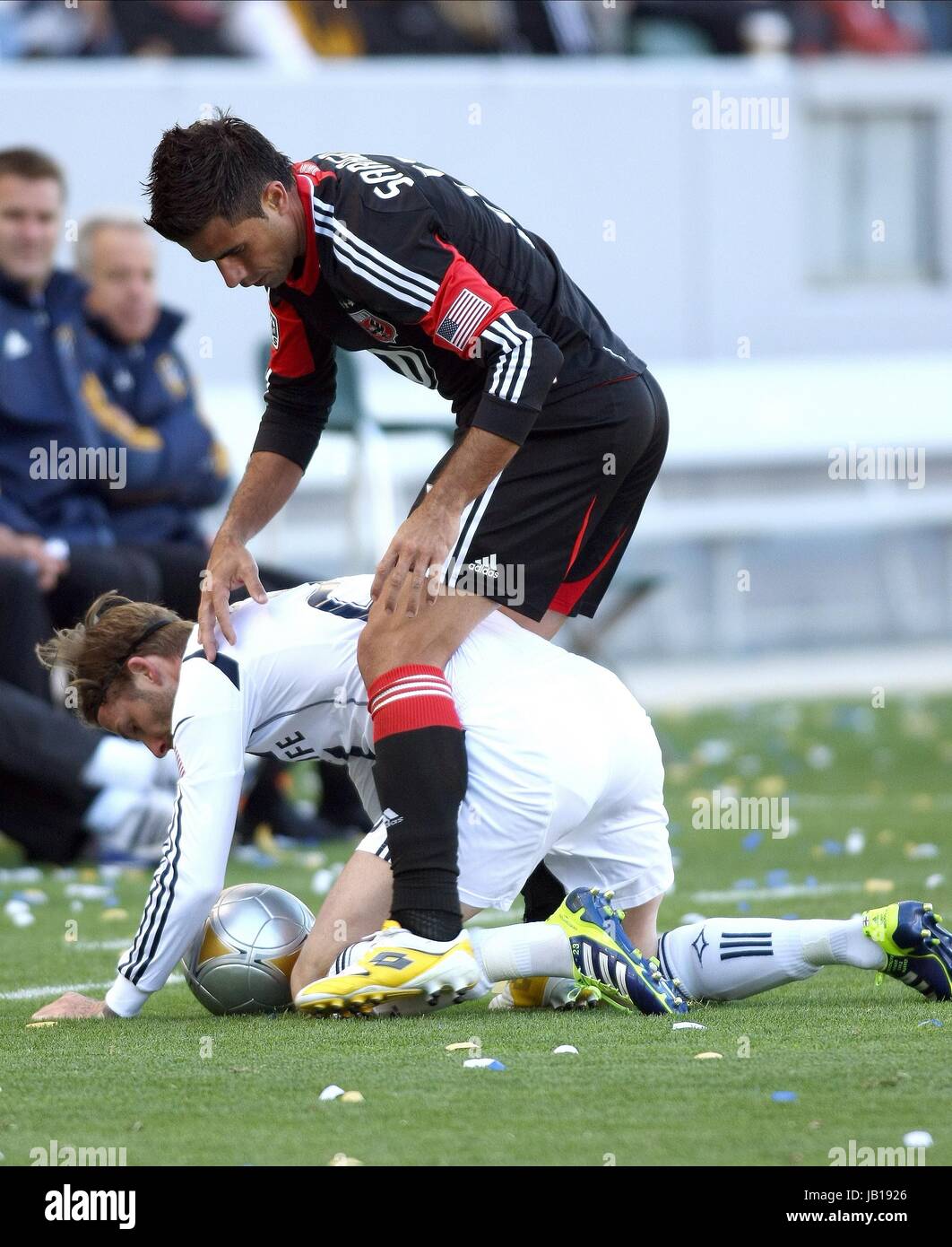 DAVID BECKHAM & MARCELO SARAGO LA GALAXY V DC UNITED CARSON LOS ANGELES ...
