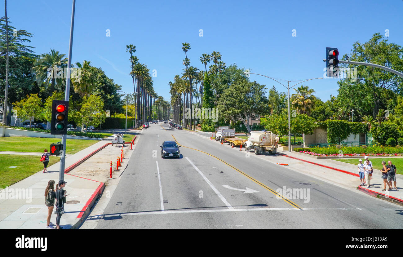 Typical street view in Beverly Hills - LOS ANGELES - CALIFORNIA Stock ...