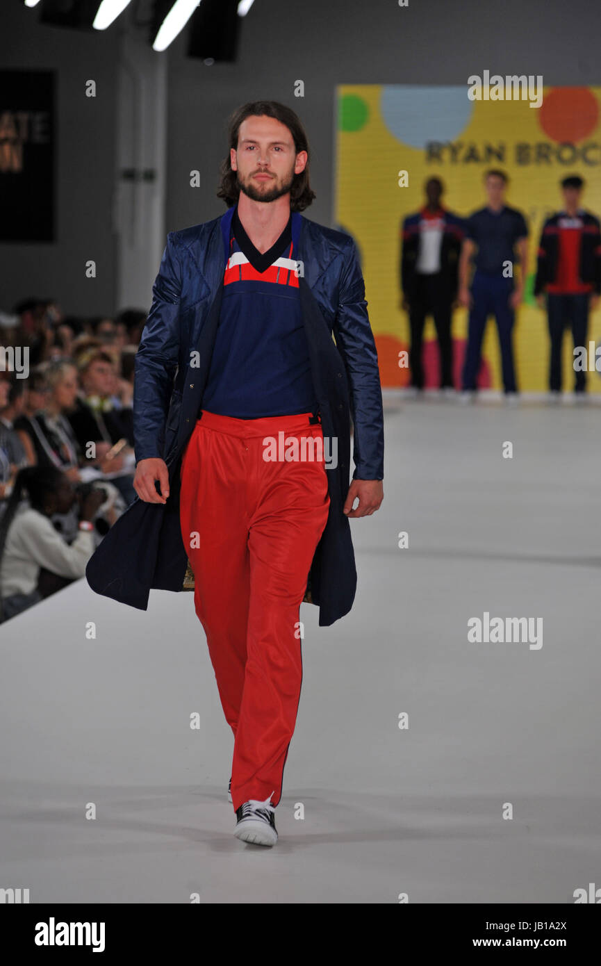 University of brighton uk hi-res stock photography and images - Alamy