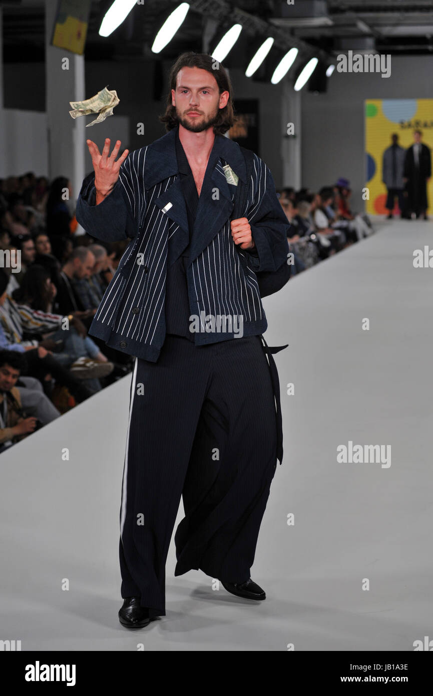 Sarah rafferty london hi-res stock photography and images - Alamy