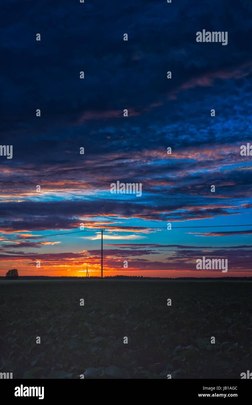 Countryside telephone lines hi-res stock photography and images - Alamy