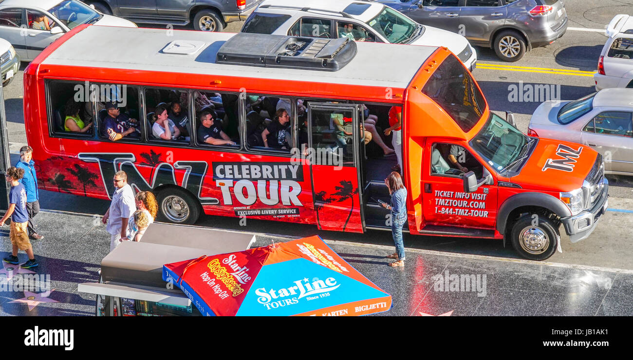 Celebrity tour bus hi-res stock photography and images - Alamy