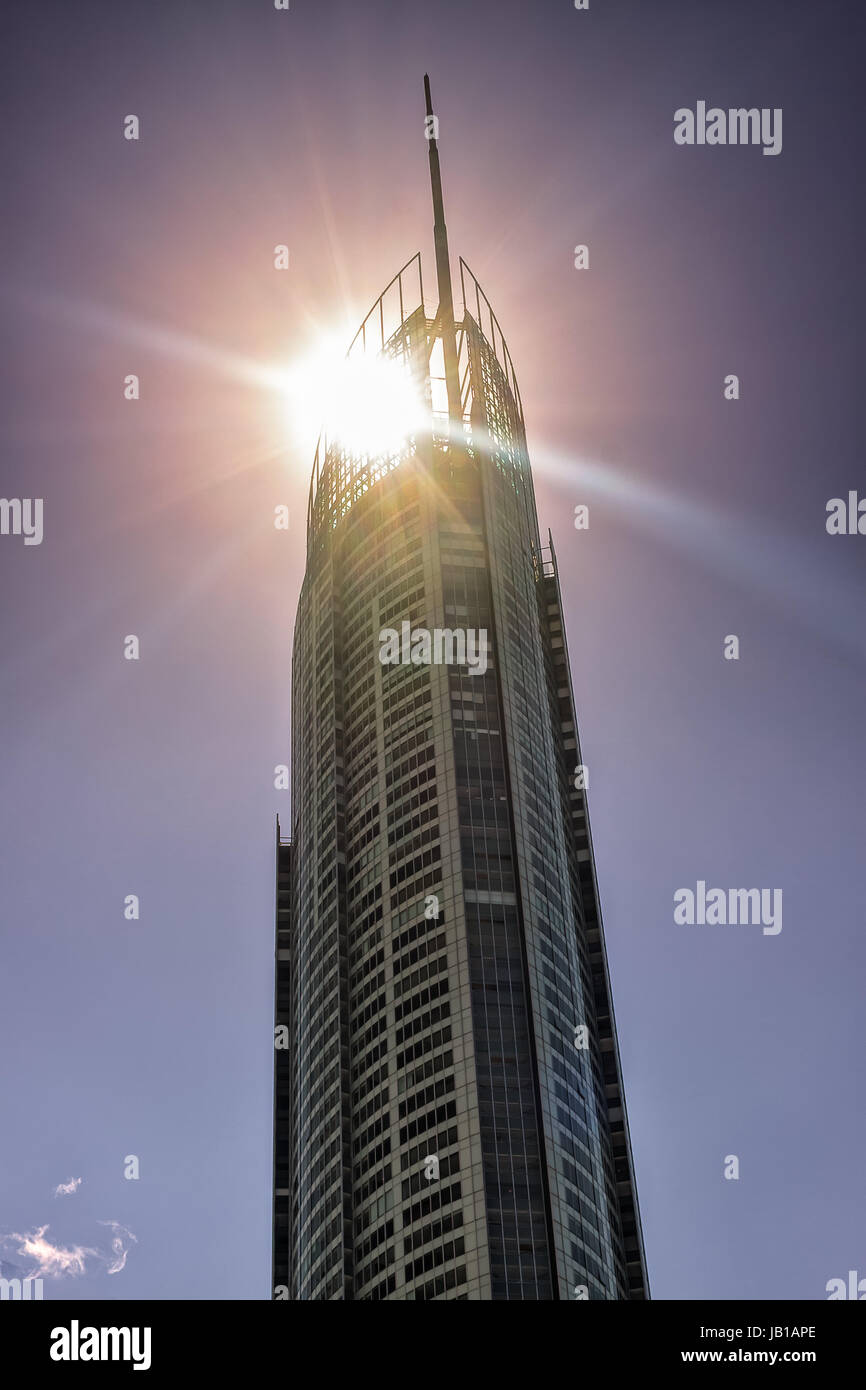 The q1 tower hi-res stock photography and images - Alamy