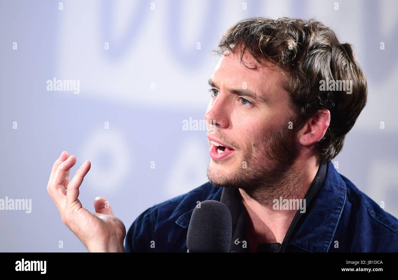 Sam claflin joins build for hi-res stock photography and images - Alamy